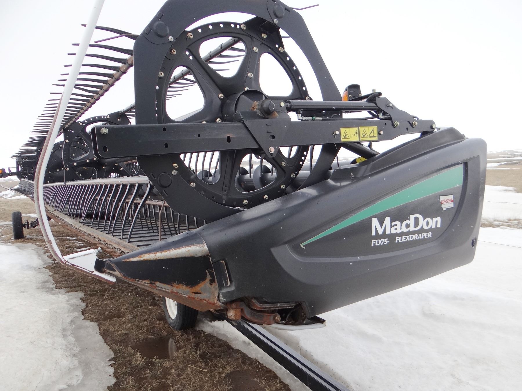 2015 MacDon FD 75 header, 40’ flex-draper header