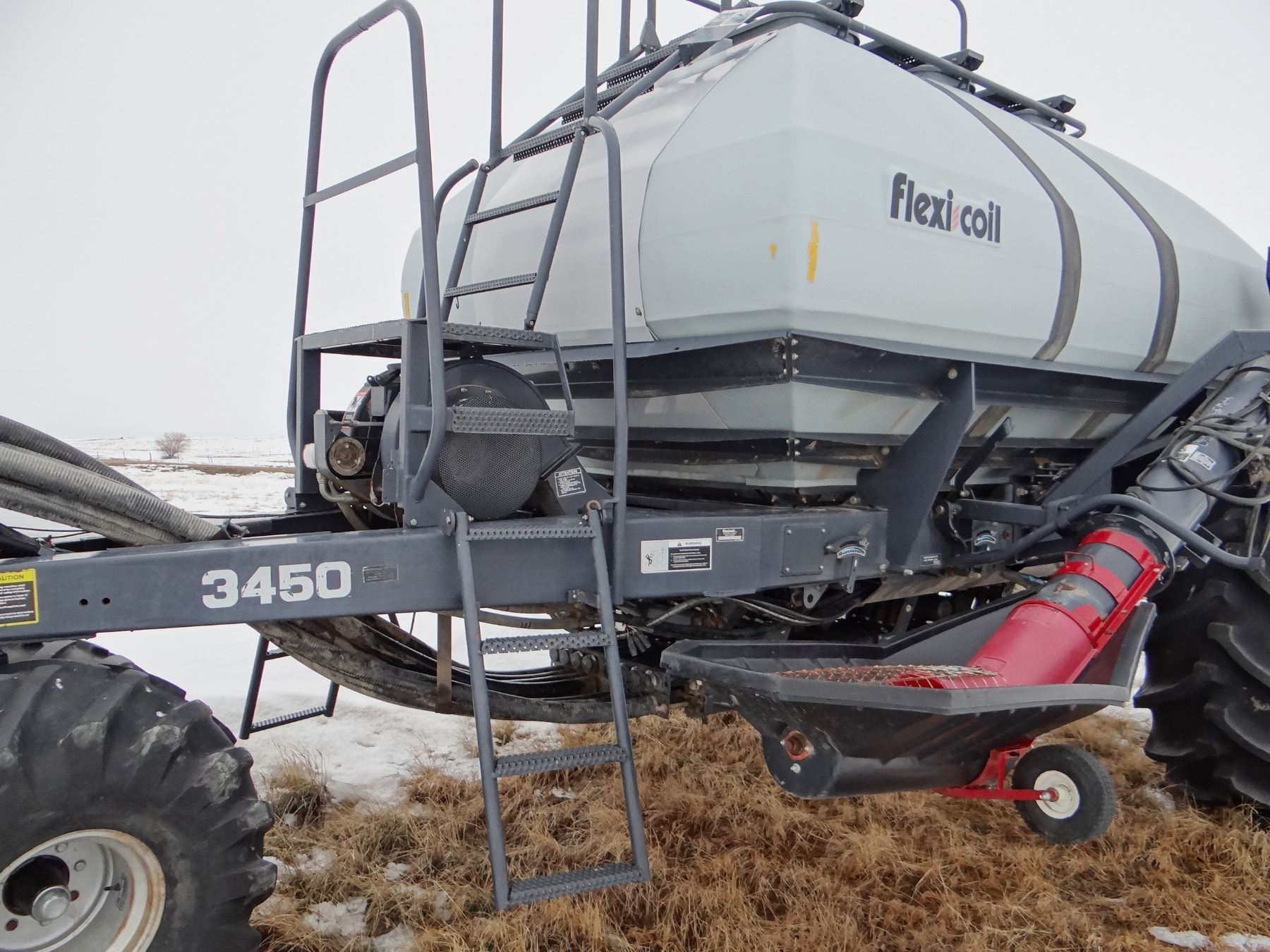 2012 CASE IH ATX700 air drill, 70’x10” spacing, w/Case IH 3430 TBT cart ...