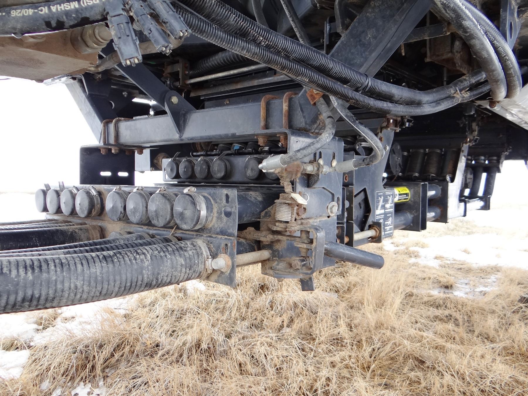 2012 CASE IH ATX700 air drill, 70’x10” spacing, w/Case IH 3430 TBT cart ...
