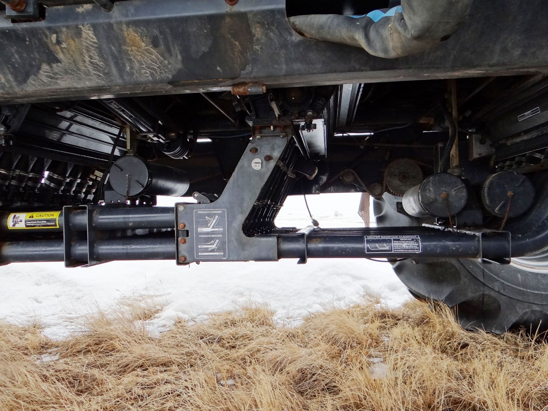 2012 CASE IH ATX700 air drill, 70’x10” spacing, w/Case IH 3430 TBT cart ...