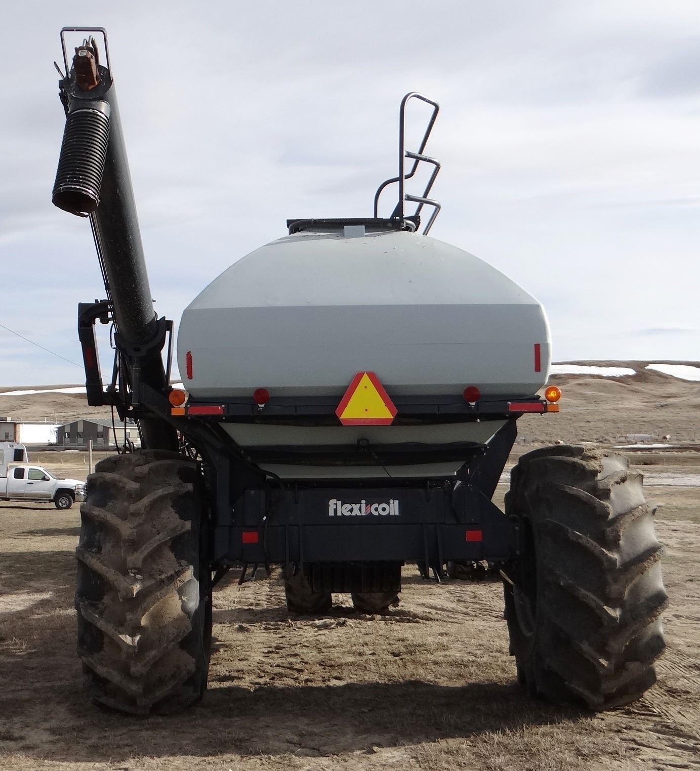 2012 CASE IH ATX700 air drill, 70’x10” spacing, w/Case IH 3430 TBT cart ...