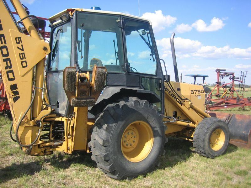 FORD 575D Loader Backhoe