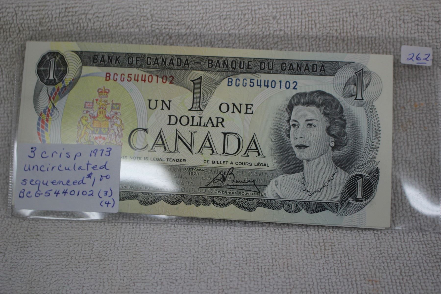 Canada One Dollar Bill (3)