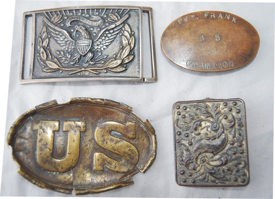 4 US belt buckles