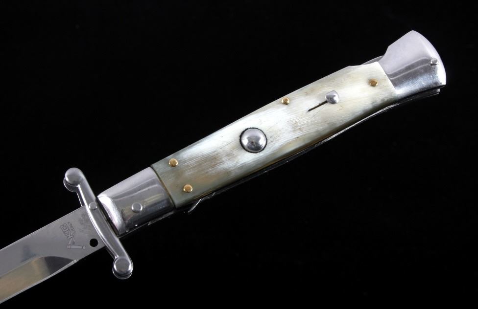 AKC Italian Swinguard Stiletto Switchblade Knife