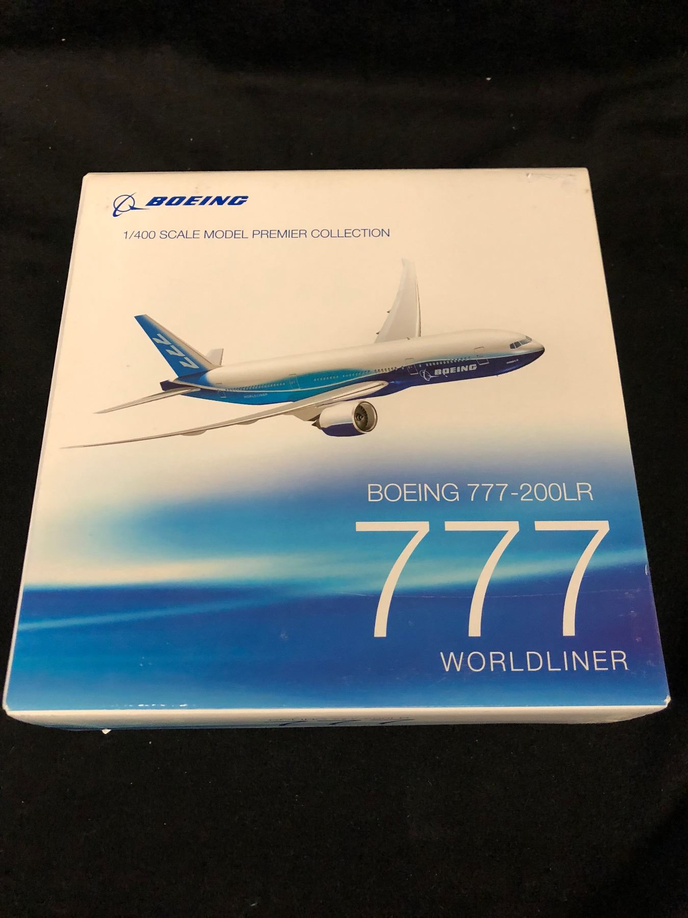 BOEING 1/400 SCALE MODEL PREMIER COLLECTION IN BOX (BOEING 777-200LR ...