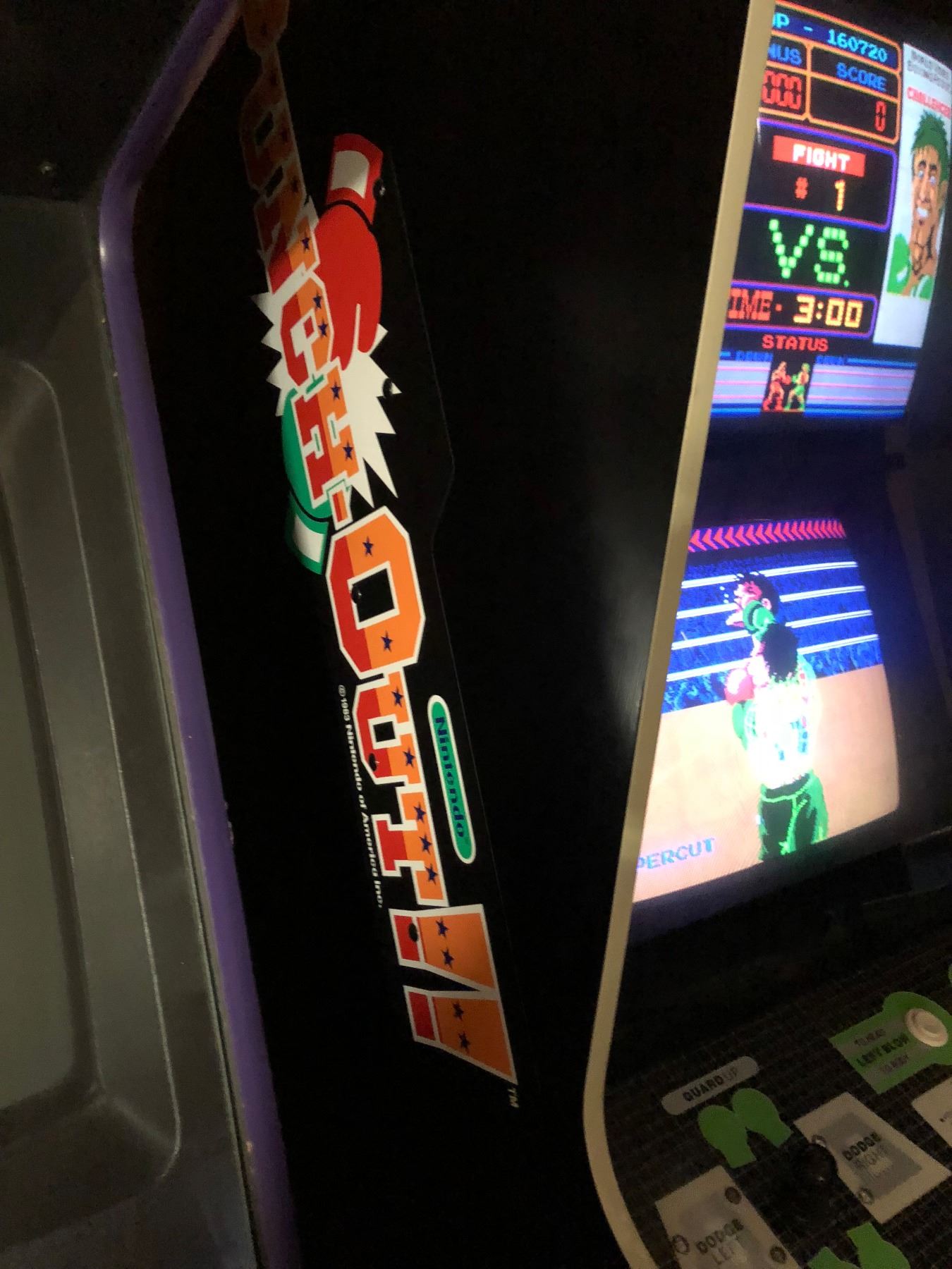 NINTENDO PUNCH OUT ARCADE GAME W/ DUAL SCREEN (MINT CONDITION) VERY RARE