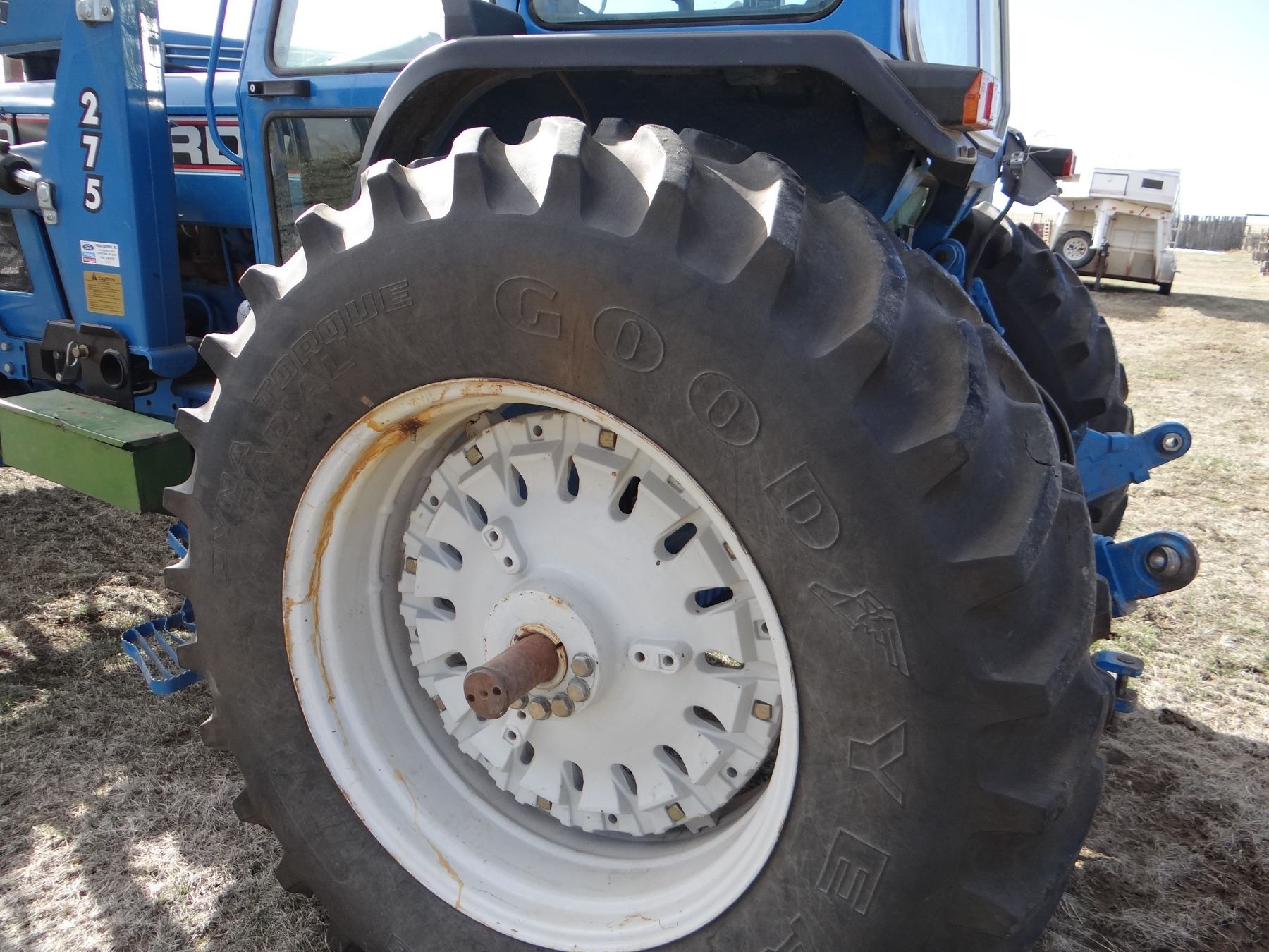 1993 Ford 8630 tractor w/Woods DuAl 275 loader, 120 pto hp, 1706 actual ...