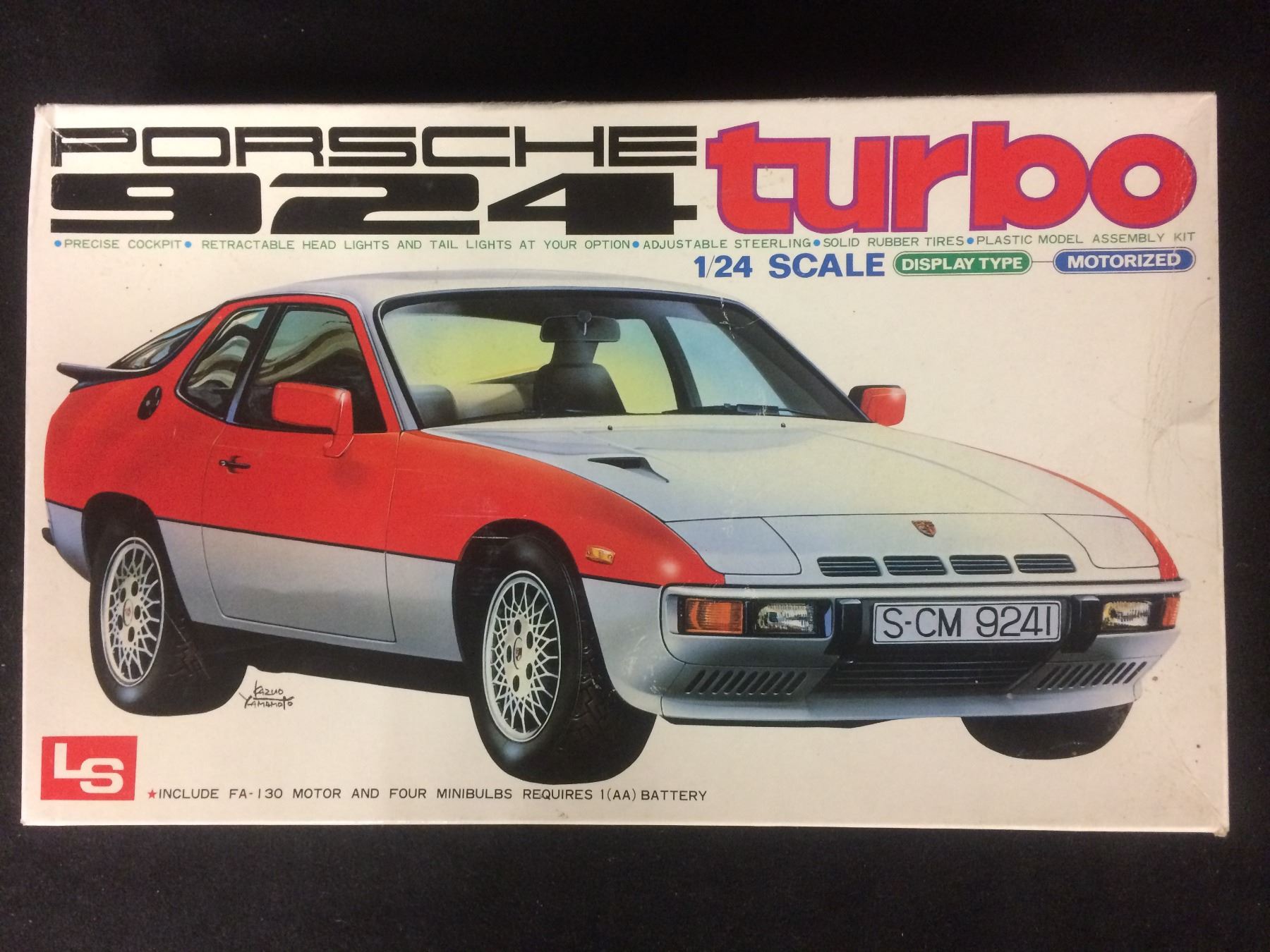 MOTORIZED LS PORSCHE 924 TURBO 1:25 SCALE UNASSMBLED MODEL KIT W/ BOX