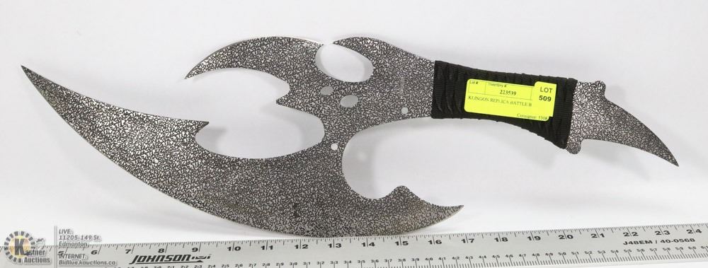 KLINGON REPLICA BATTLE BLADE