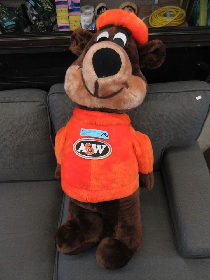 36" Stuffed A&W Root Bear