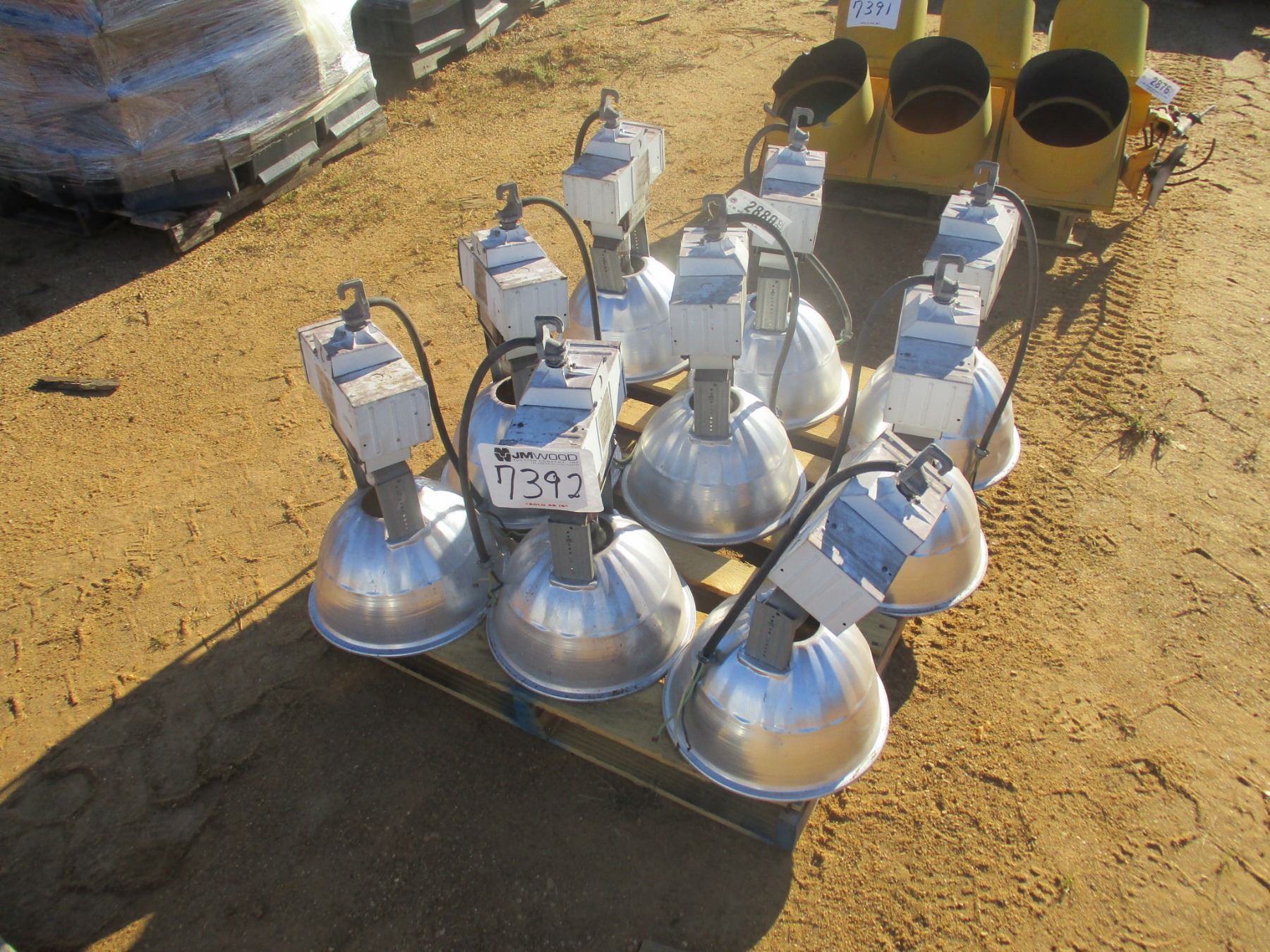 (9) OVERHEAD WAREHOUSE LIGHT FIXTURE(B9) - J.M. Wood Auction Company, Inc. (9) OVERHEAD WAREHOUSE LIGHT FIXTURE(B9) - J.M. Wood Auction Company, Inc.
