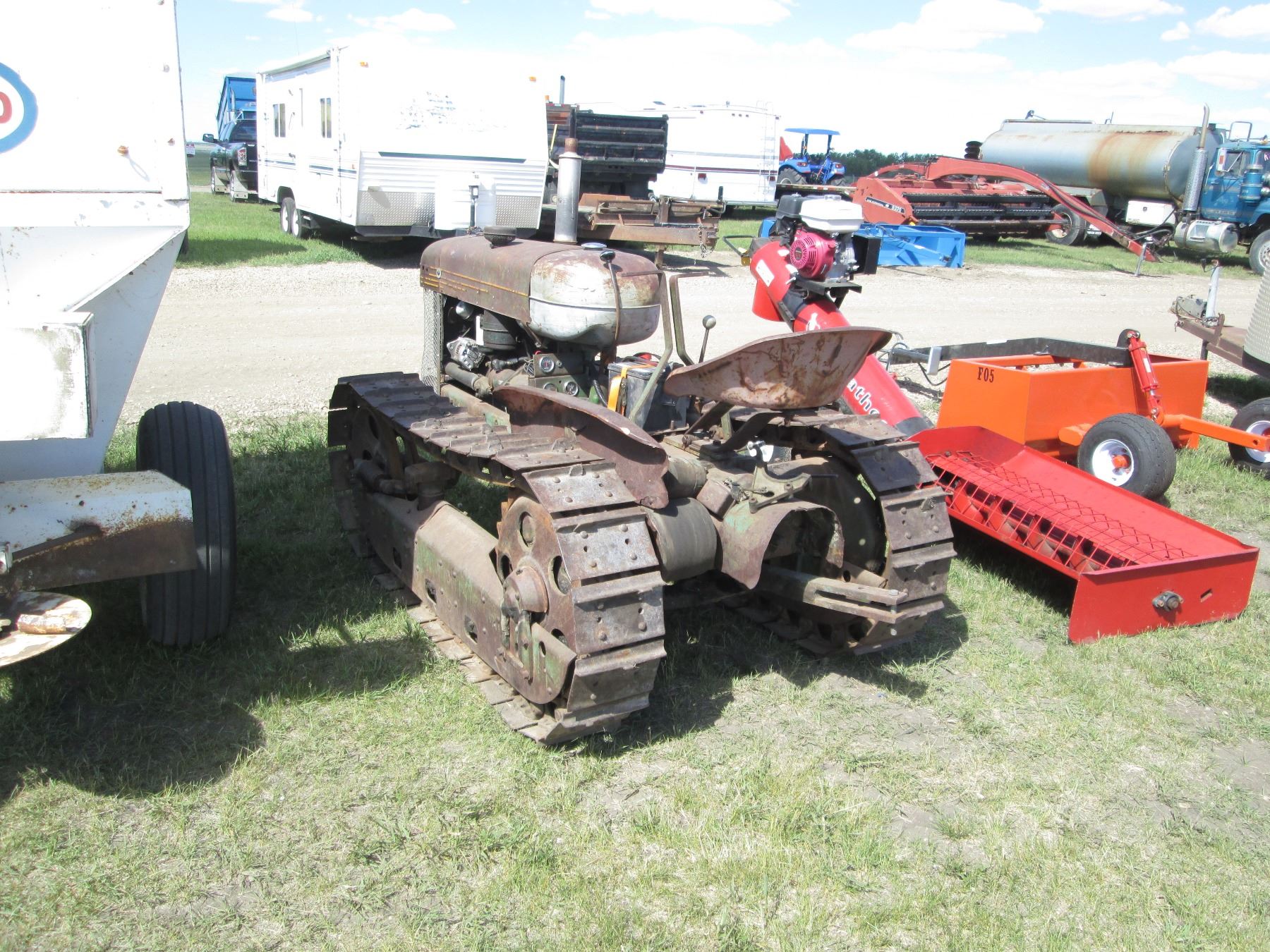 1949 OLIVER HG42 CLEAT TRACK