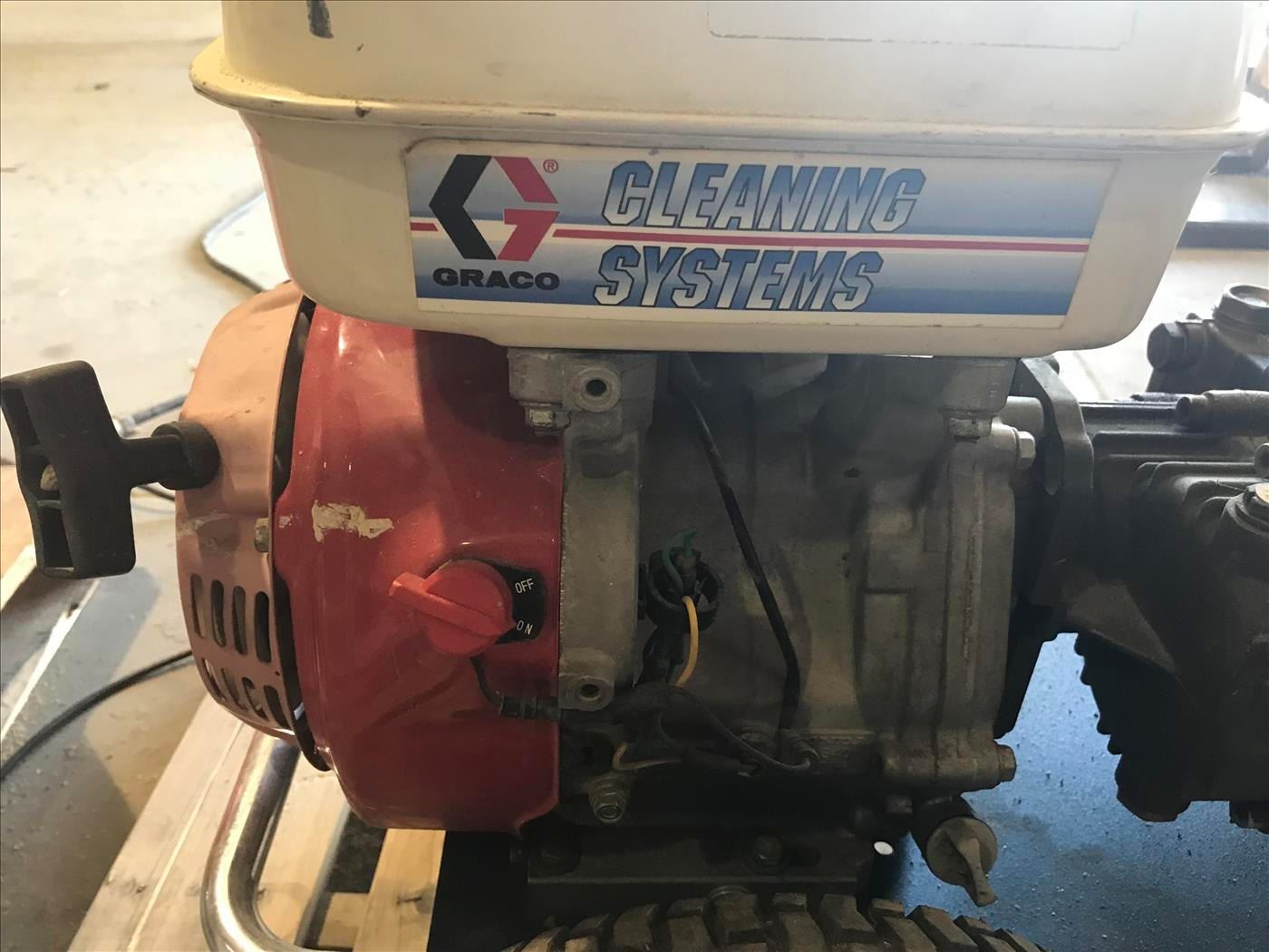 GRACO MODEL 3040 HONDA 13 HORSE POWER 3000 PSI SERIAL AL847