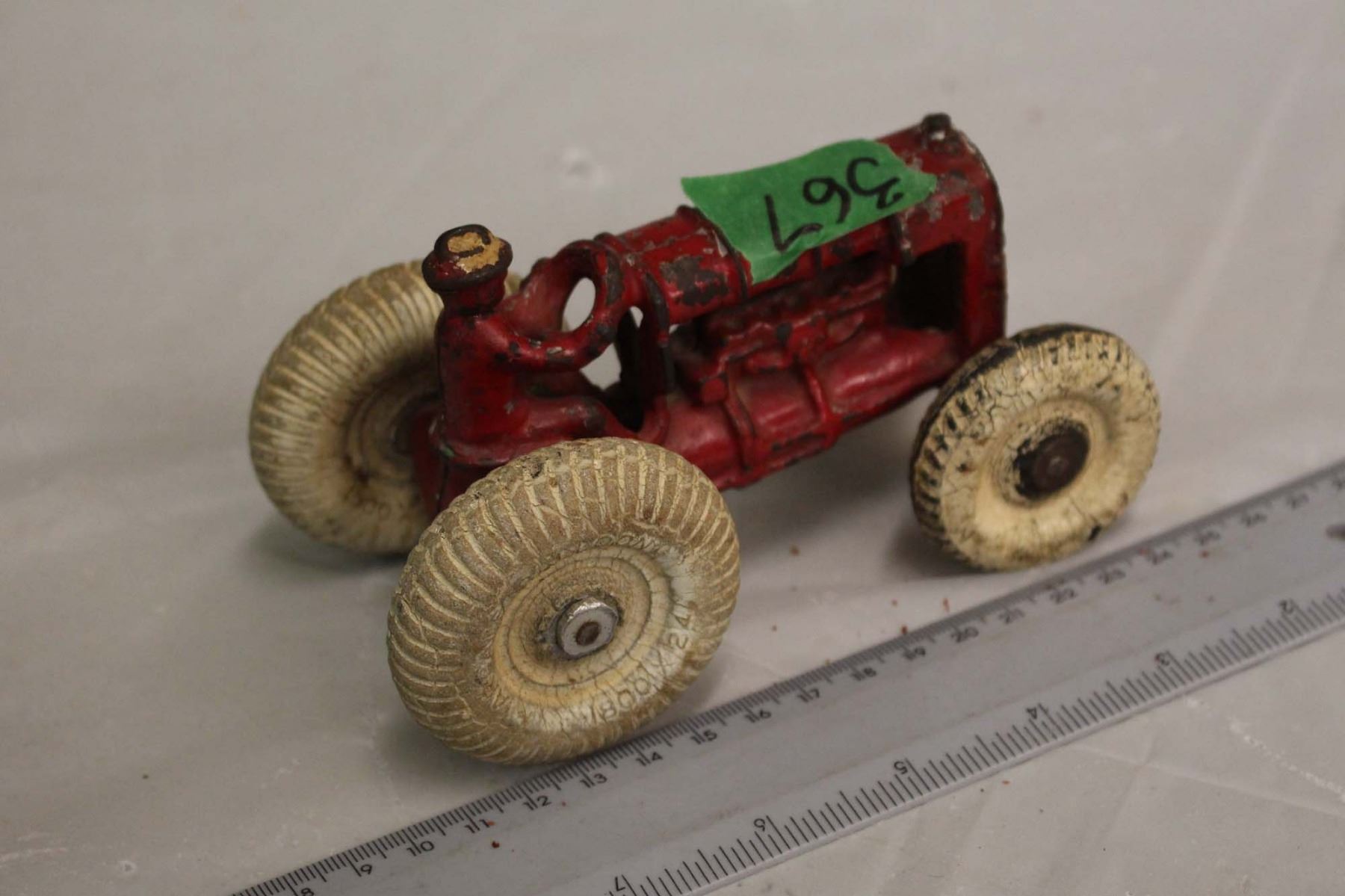 Arcade Antique Cast Iron Toy Tractor w/ Balloon Tires