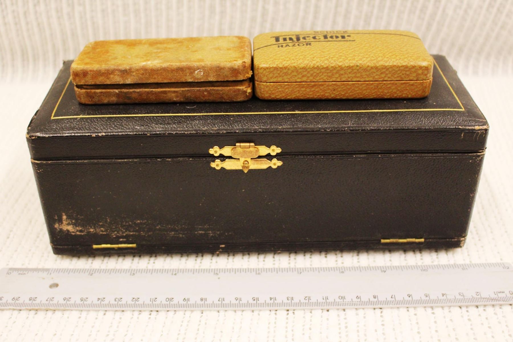 (3) Wooden Boxes w/Vintage Shaving Razors