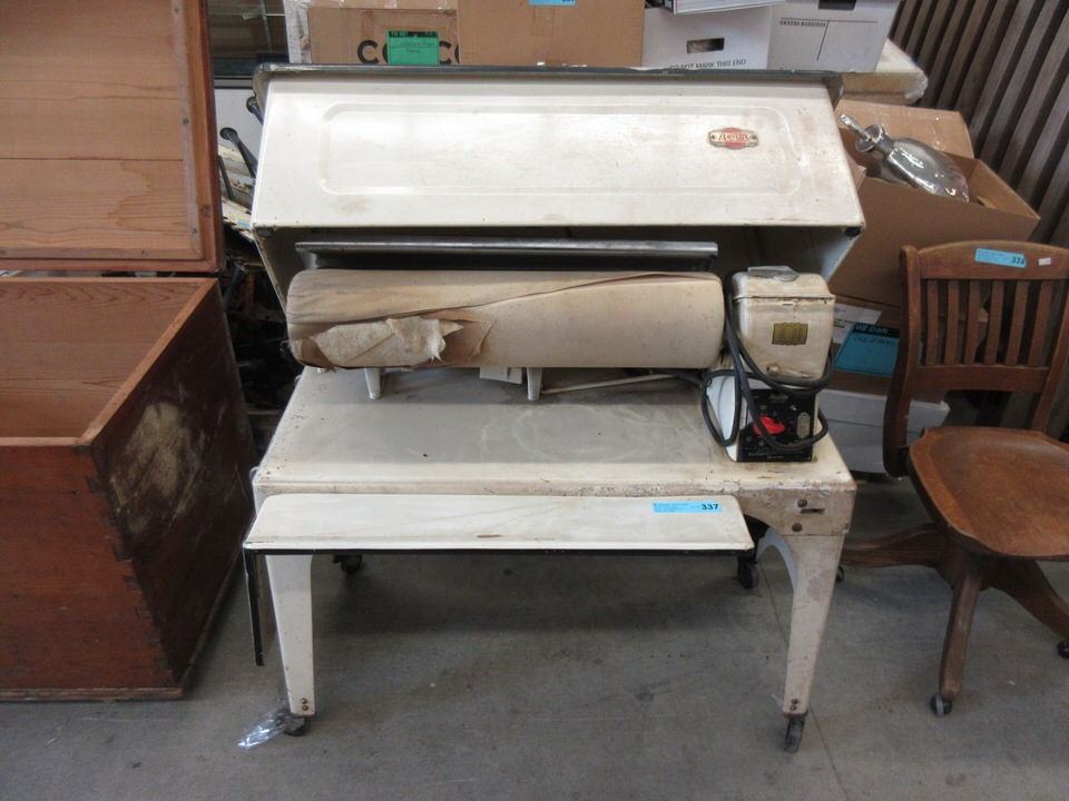 Vintage Beatty Mangle Iron