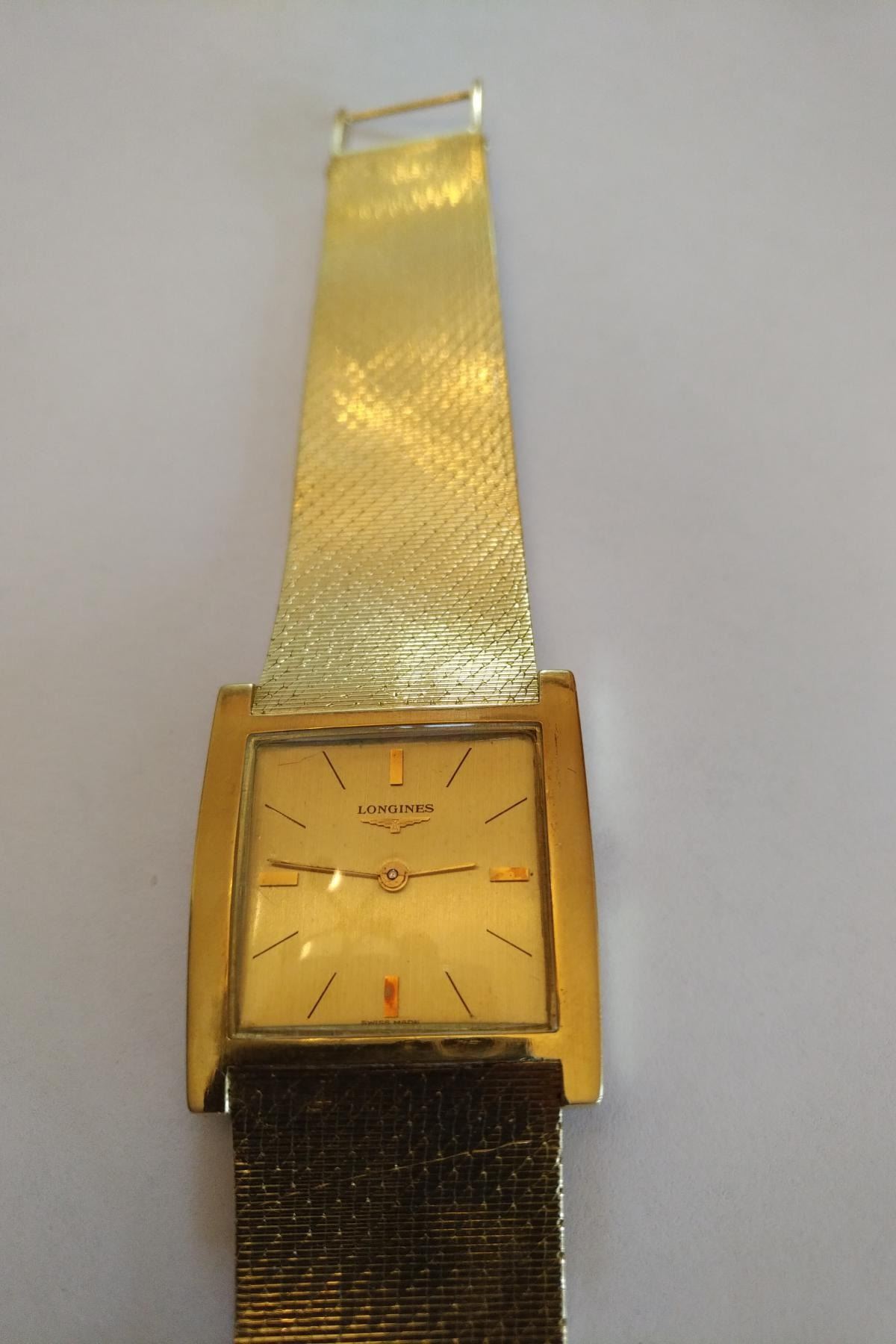 Vintage Longines (unisex) 18k Solid Gold Watch