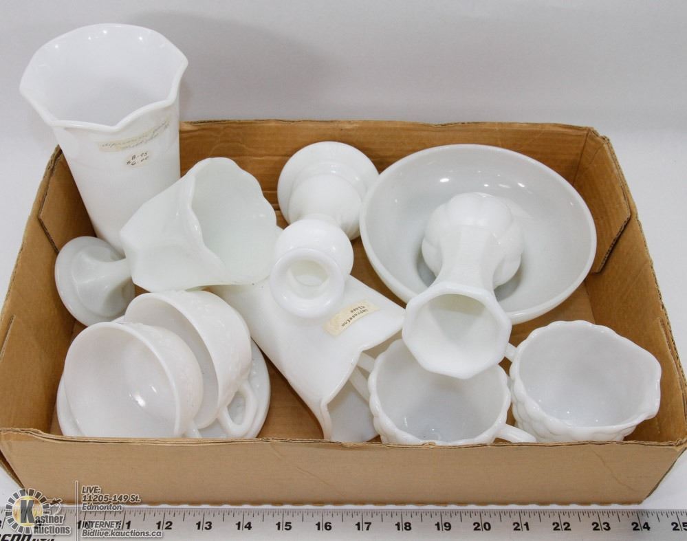 12 PIECES OF WHITE DEPRESSION GLASS & MILK GLASS