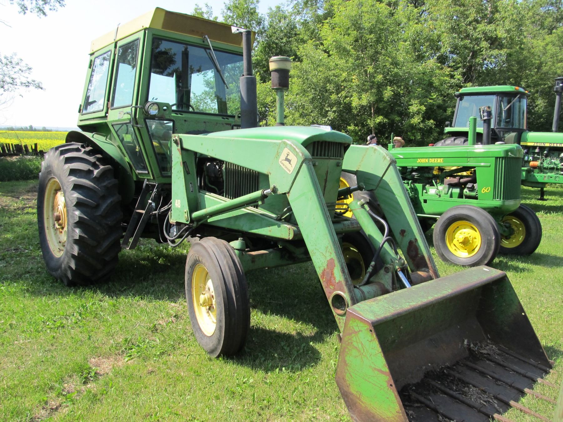 JOHN DEERE 3020 DIESEL TRACTOR