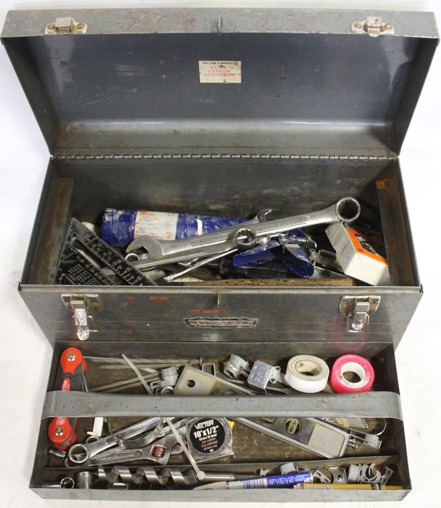 TOOL BOX WITH CONTENTS Kastner Auctions TOOL BOX WITH CONTENTS Kastner Auctions
