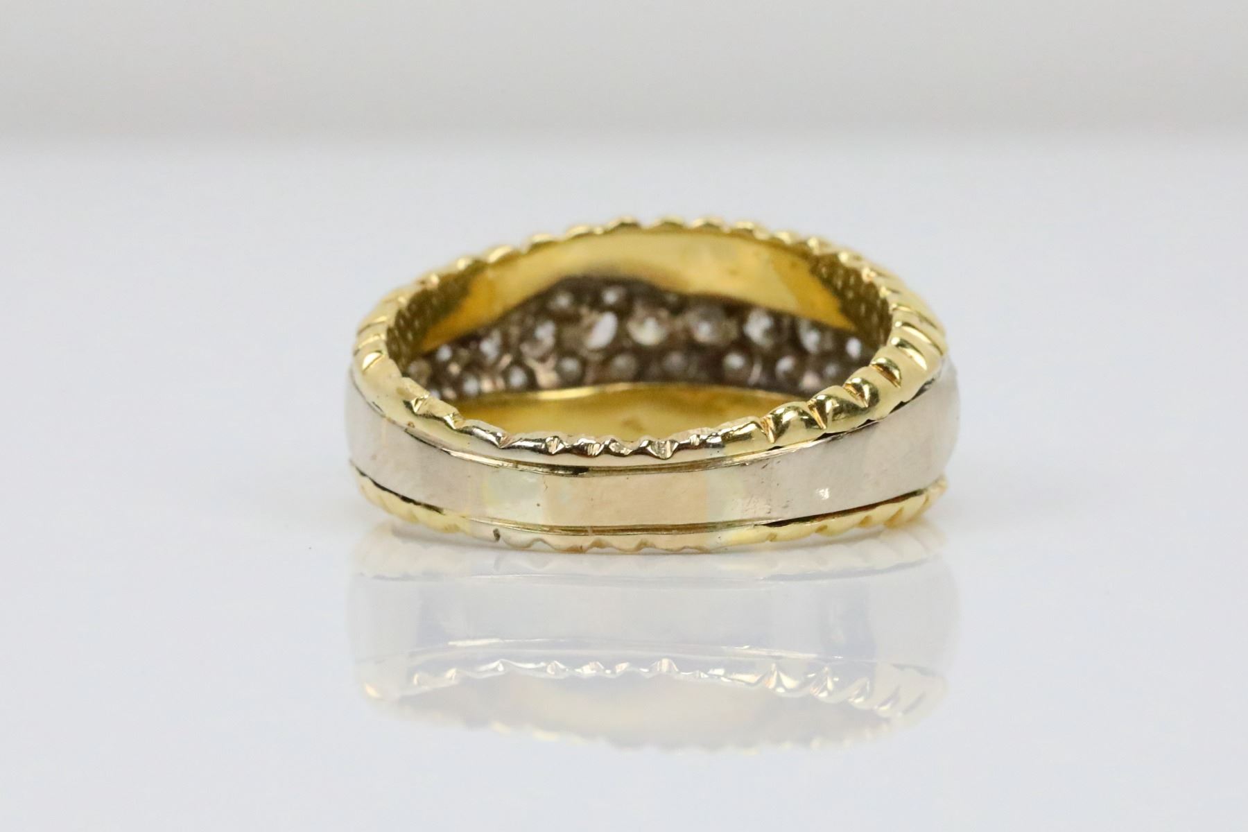 Elvis Presley's 2.15ctw Diamond Ring Given to Dr.