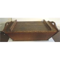 PRIMITIVE PENNSYLVANIA COVERED WOODEN DOUGH BOX