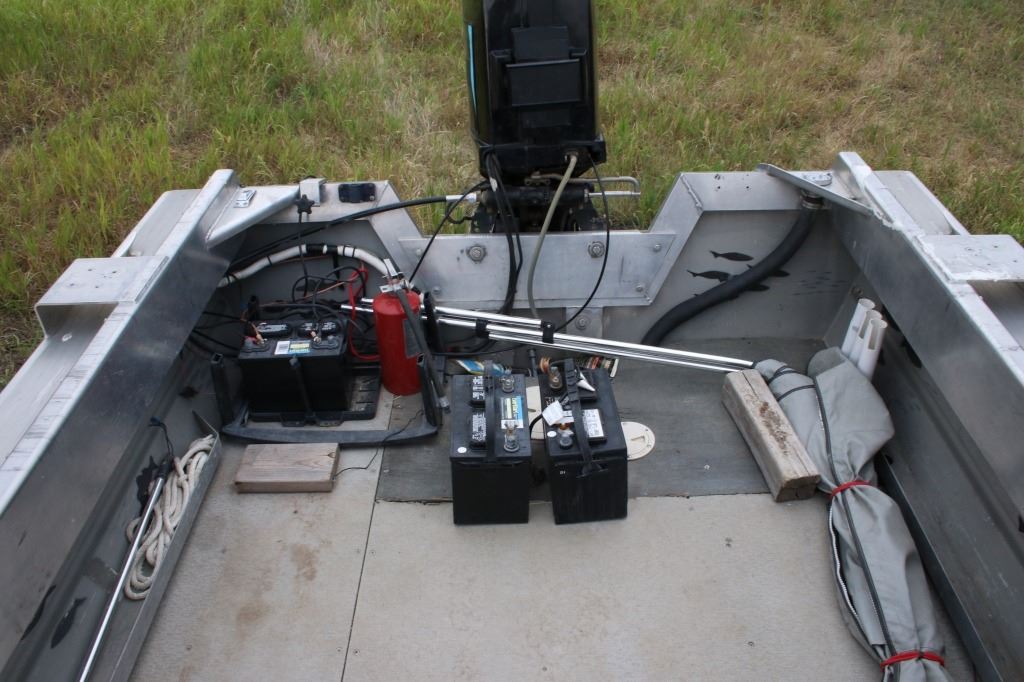 1990 Aluminum Almar Outboard Jet Boat