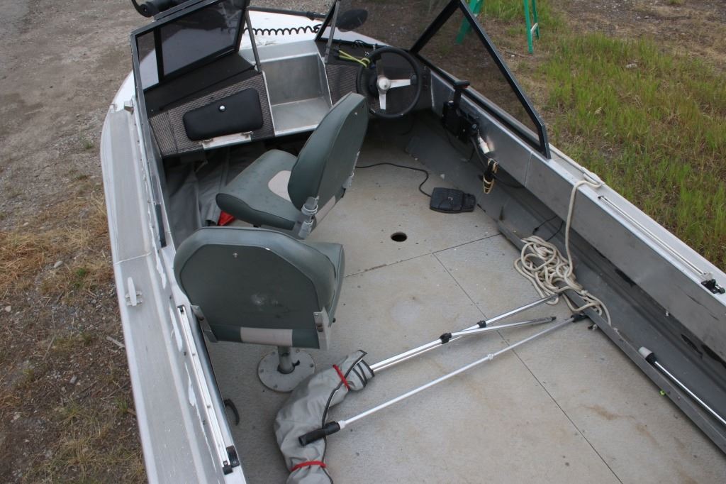 1990 Aluminum Almar Outboard Jet Boat