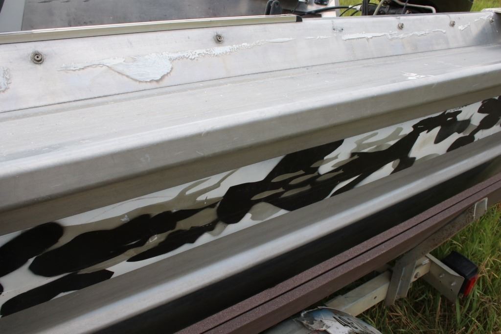 1990 Aluminum Almar Outboard Jet Boat