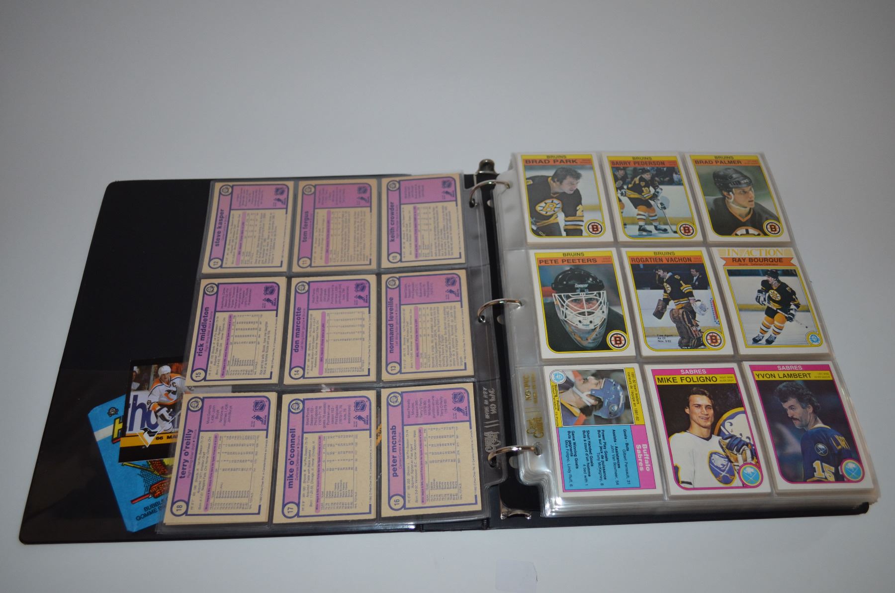 Binder - 1982-83 O-Pee-Chee