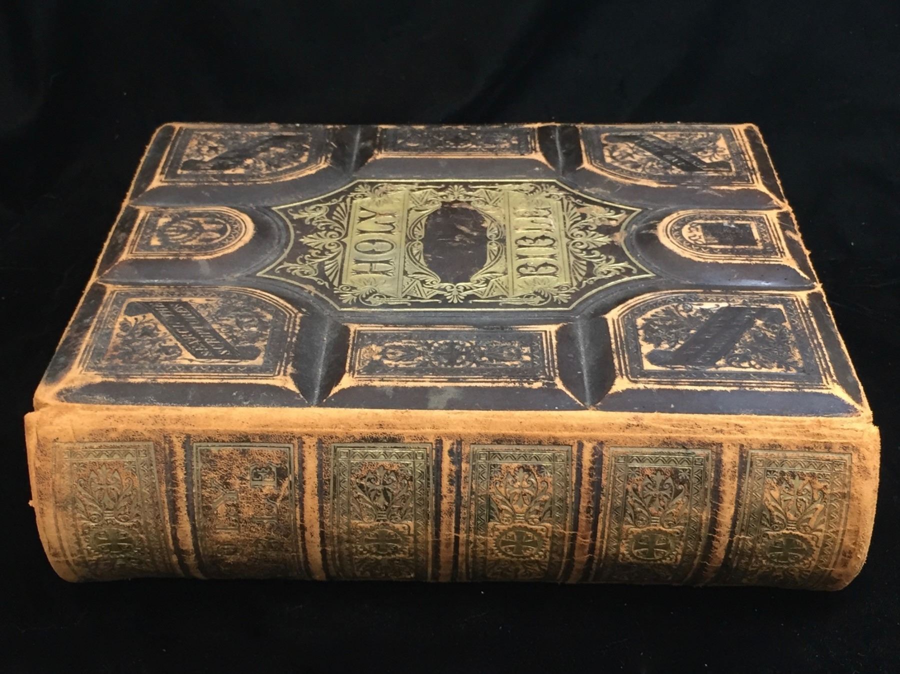 Holy Bible, Pictorial Family Bible Old and New Testaments