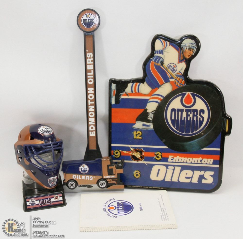 FLAT OF VINTAGE OILERS COLLECTIBLES INCL CLOCK,