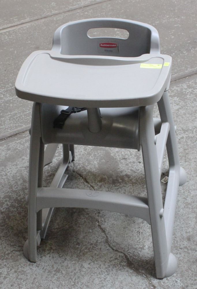 RUBBERMAID HIGH CHAIR