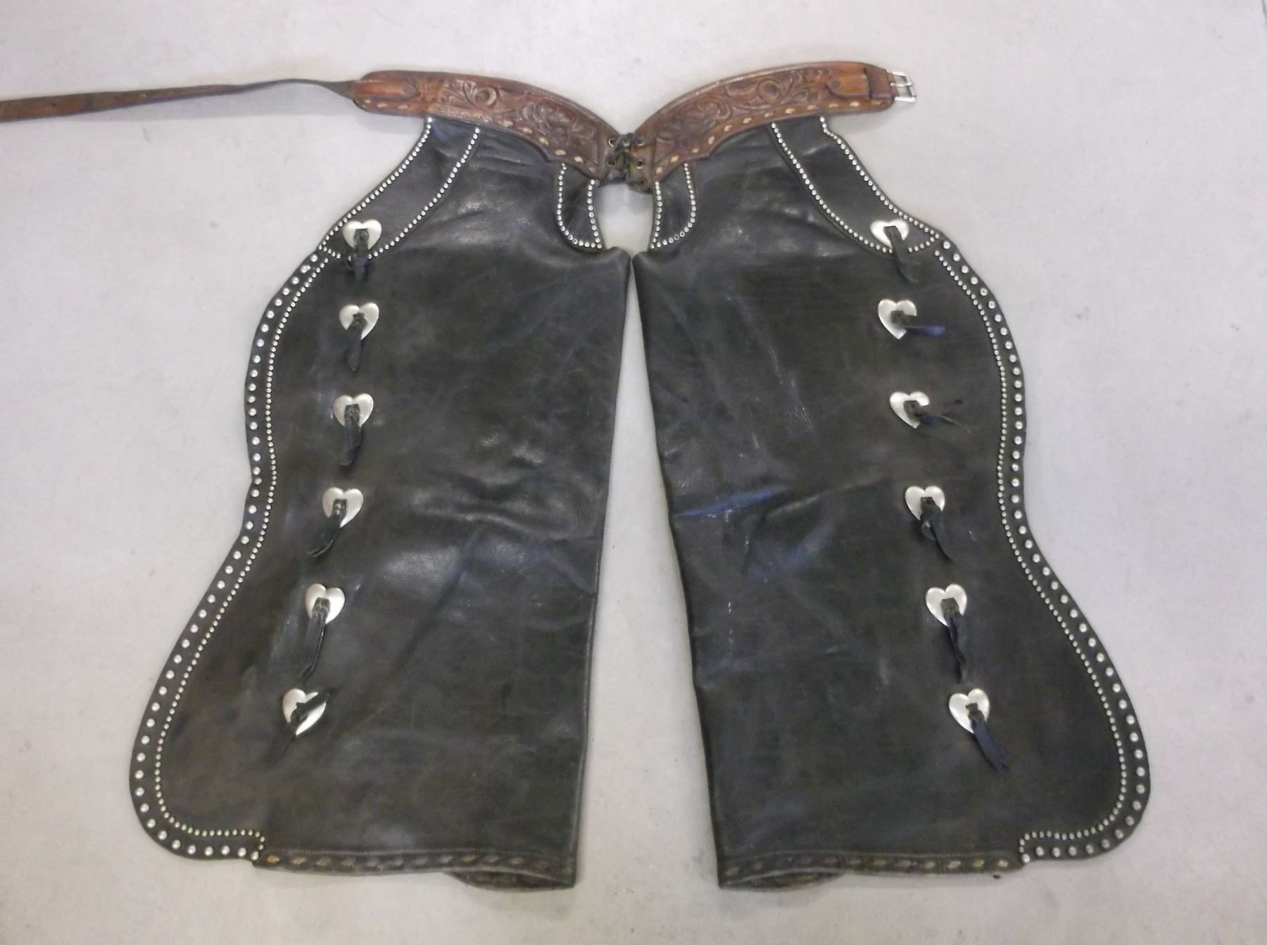 Marked Hamley Circle H D450 28 Batwing Chaps- Tooled and Buckstitched ...