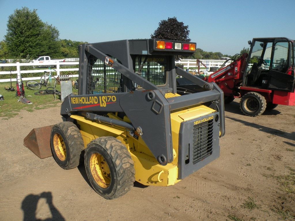 New Holland LS170 skidloader SN#-172250