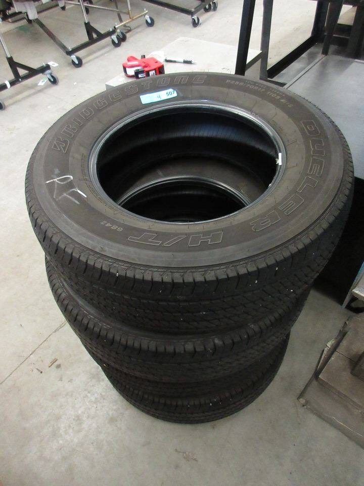 4 Bridgestone P255/70R17 Tires - Dueler H/T