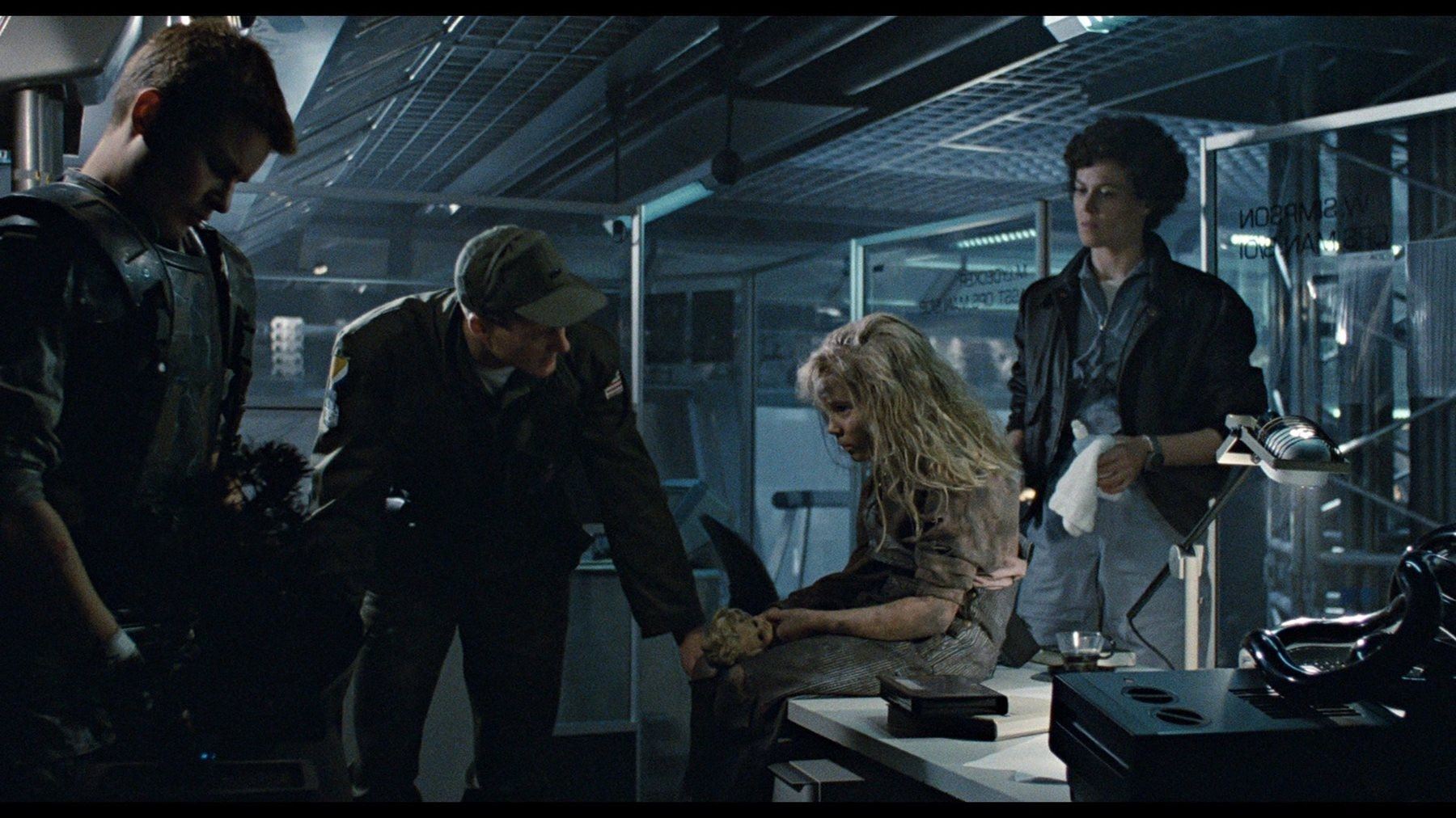 ALIENS (1986) - Dietrich's (Cynthia Dale Scott) Abdominal Armour