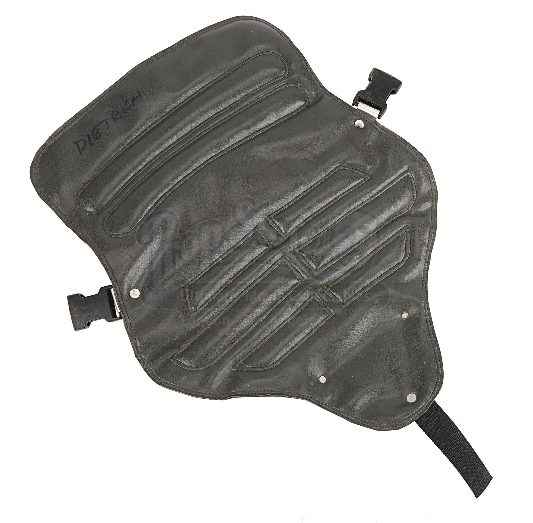 ALIENS (1986) - Dietrich's (Cynthia Dale Scott) Abdominal Armour