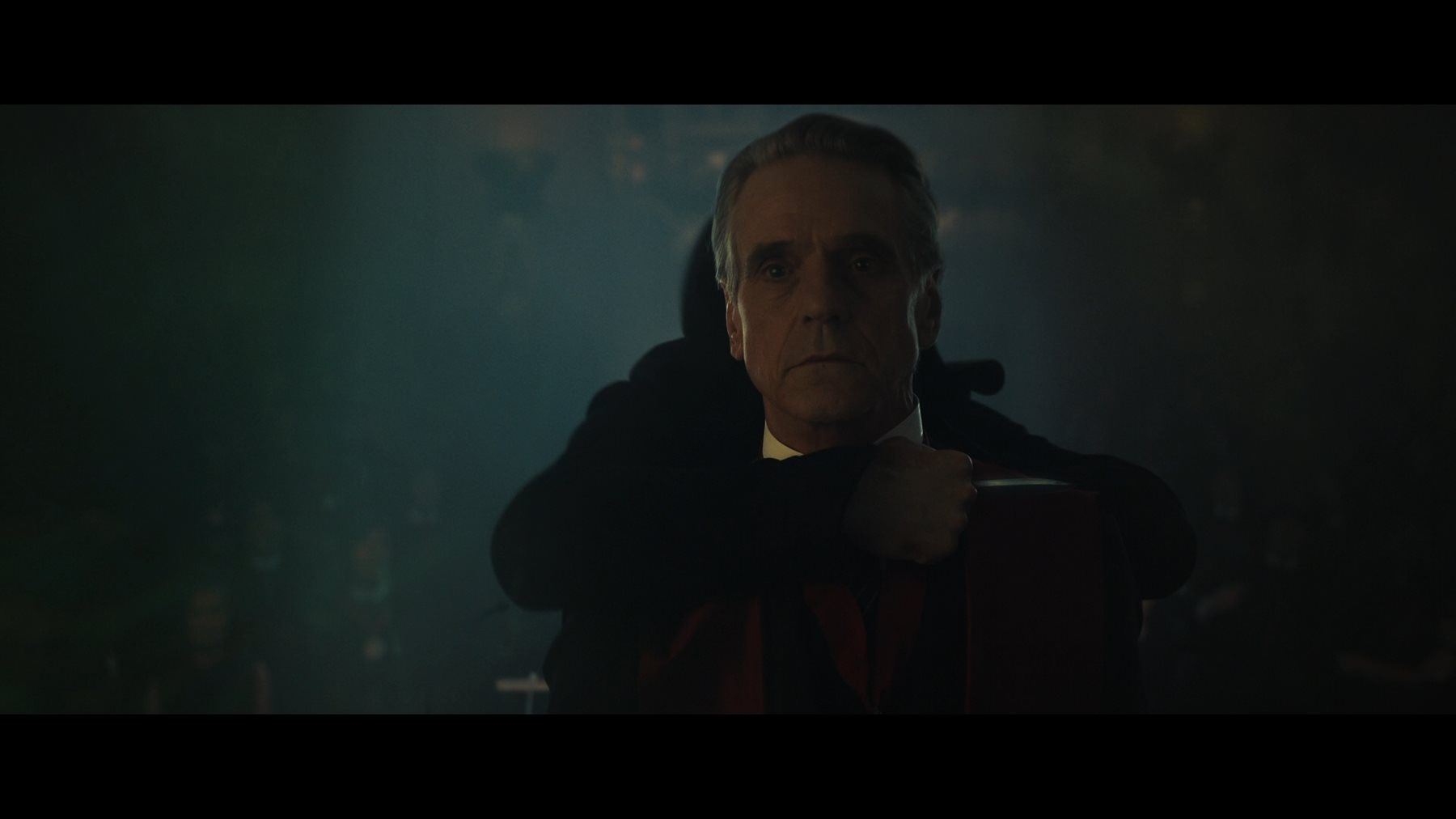 ASSASSIN'S CREED (2016) - Cal Lynch's (Michael Fassbender) Modern ...