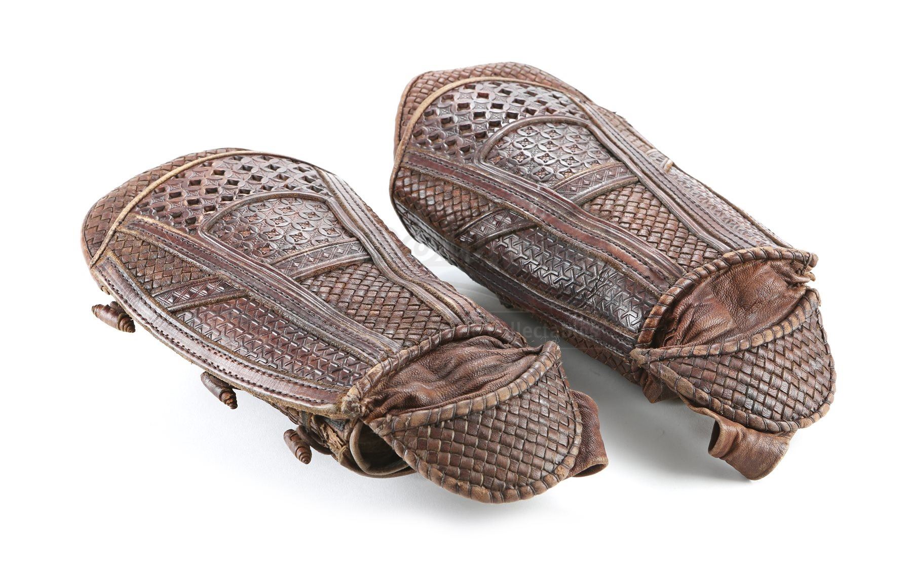 ASSASSIN'S CREED (2016) - Aguilar’s (Michael Fastbender) Stunt Hidden ...