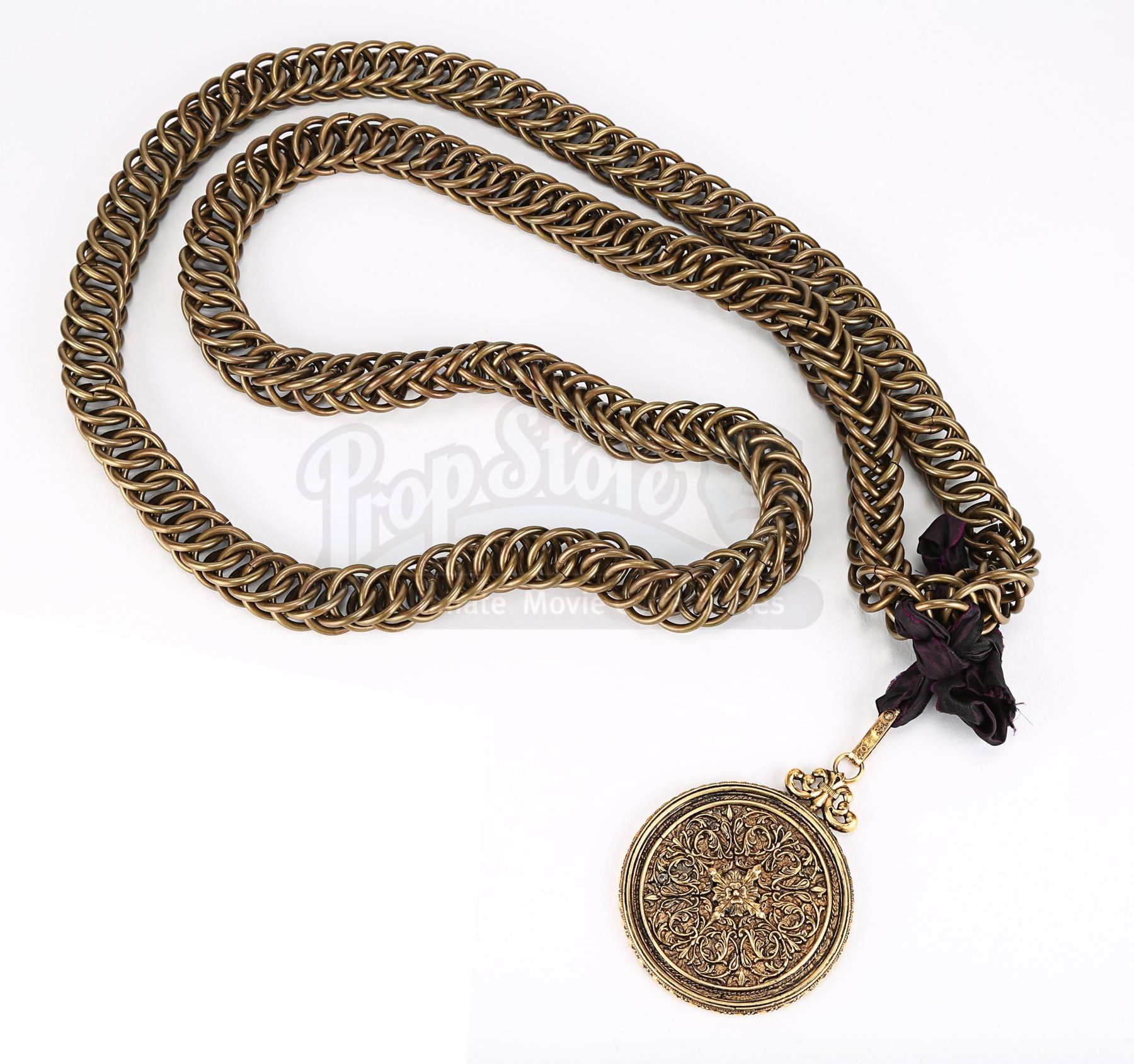 ELIZABETH (1998) - Monsieur de Foix's (Eric Cantona) Livery Chain