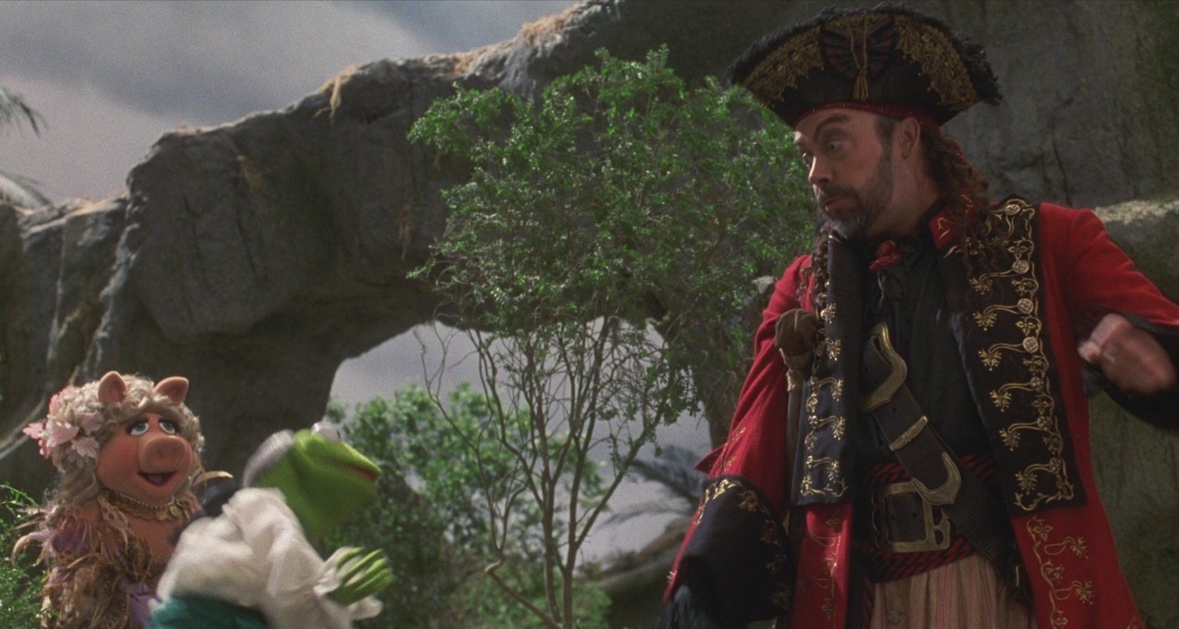MUPPET TREASURE ISLAND (1996) - Long John Silver's (Tim Curry) Coat