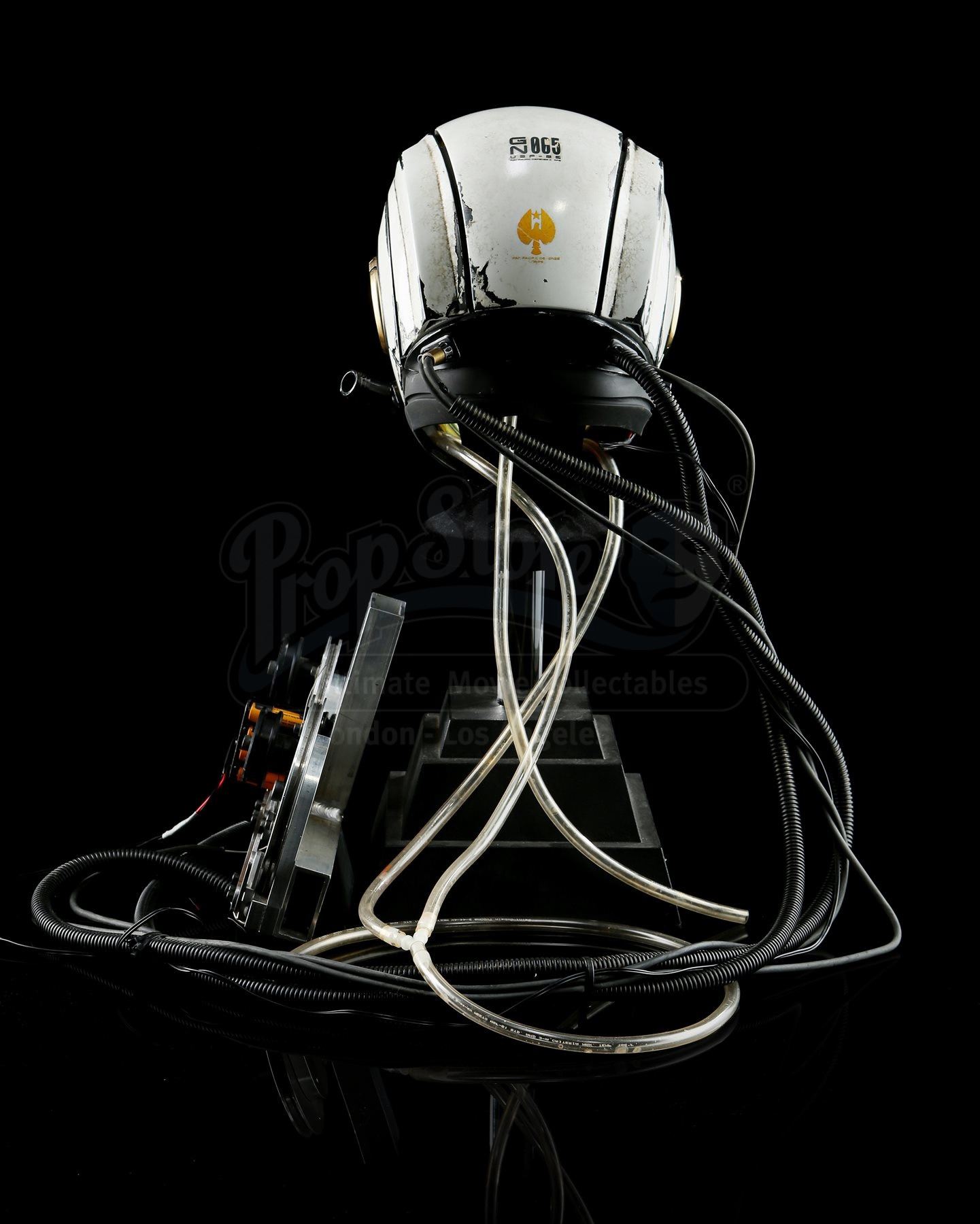 PACIFIC RIM (2013) - Raleigh Becket’s (Charlie Hunnam) Hero Drivesuit ...