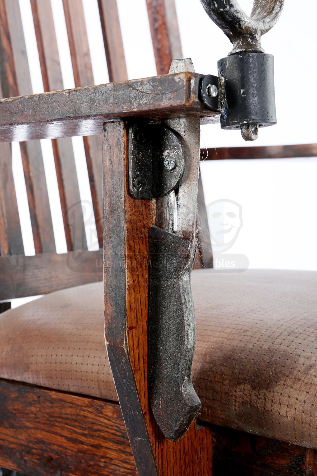 SAW IV (2007) - Knife Chair Trap