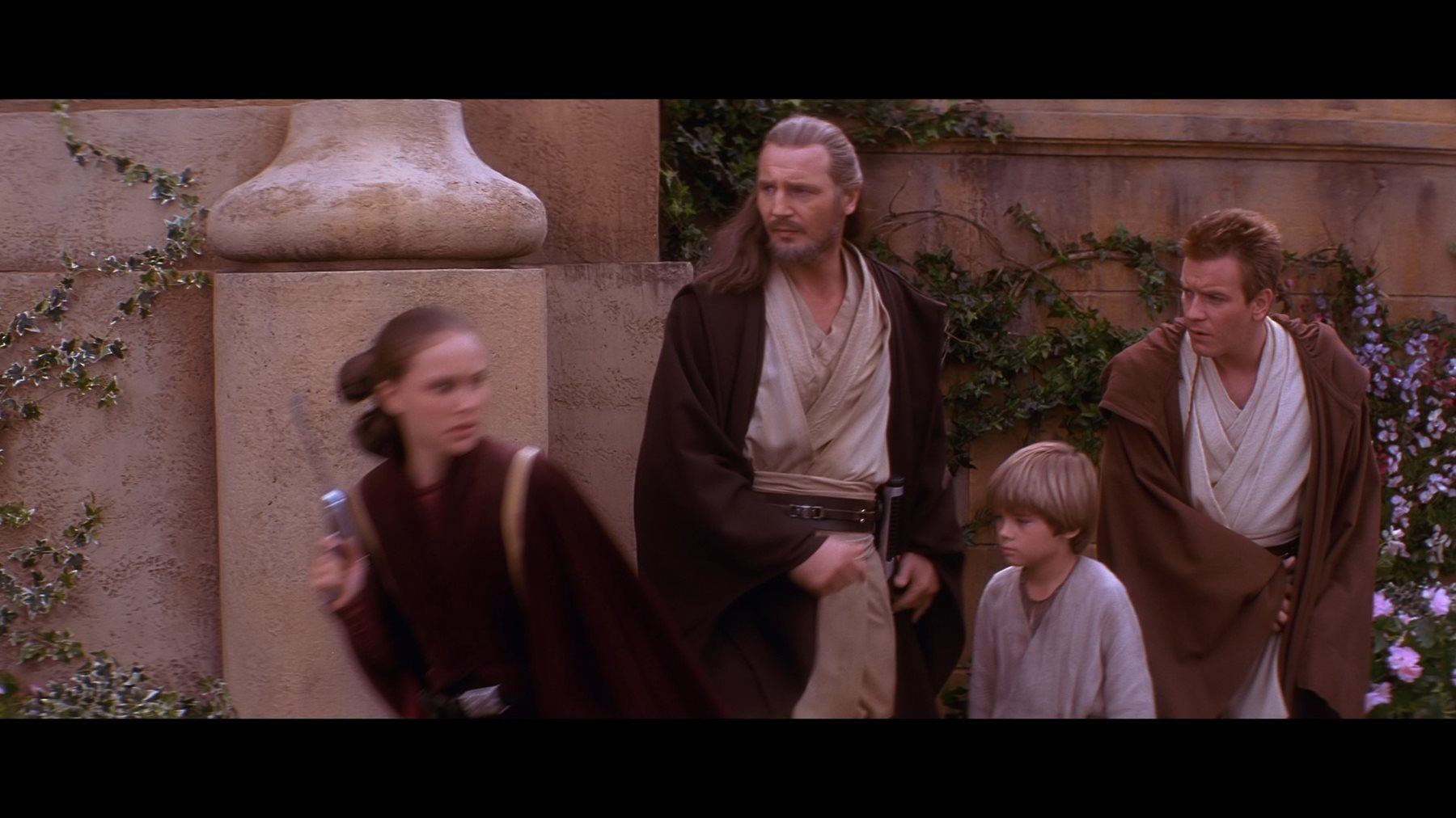 STAR WARS: THE PHANTOM MENACE (1999) - Qui-Gon Jinn's (Liam Neeson ...
