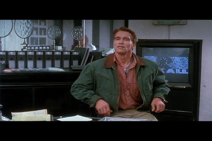 TOTAL RECALL (1990) - Doug Quaid's (Arnold Schwarzeneggar) Jacket