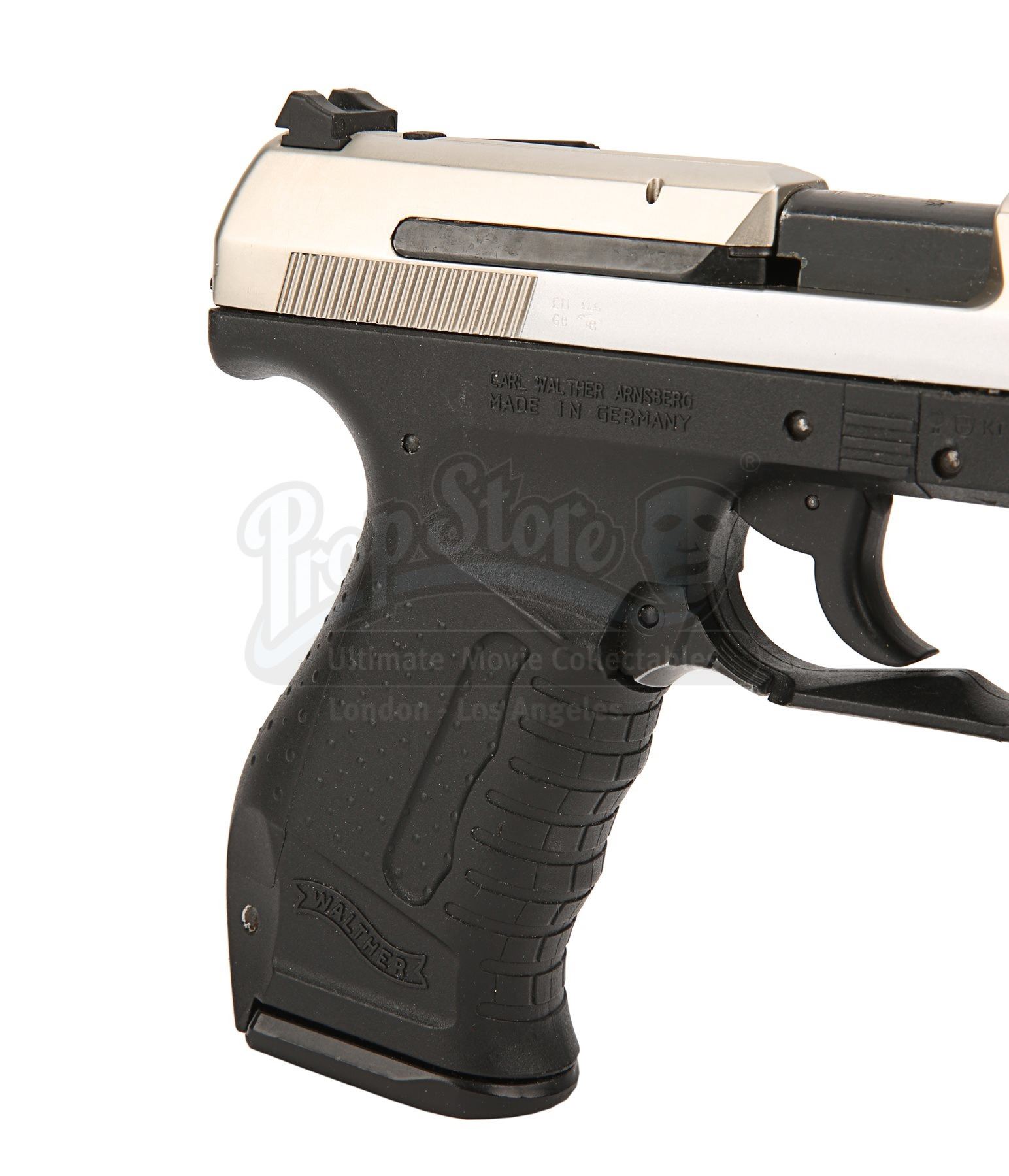 UNDERWORLD (2003) - Selene's (Kate Beckinsale) Walther P99