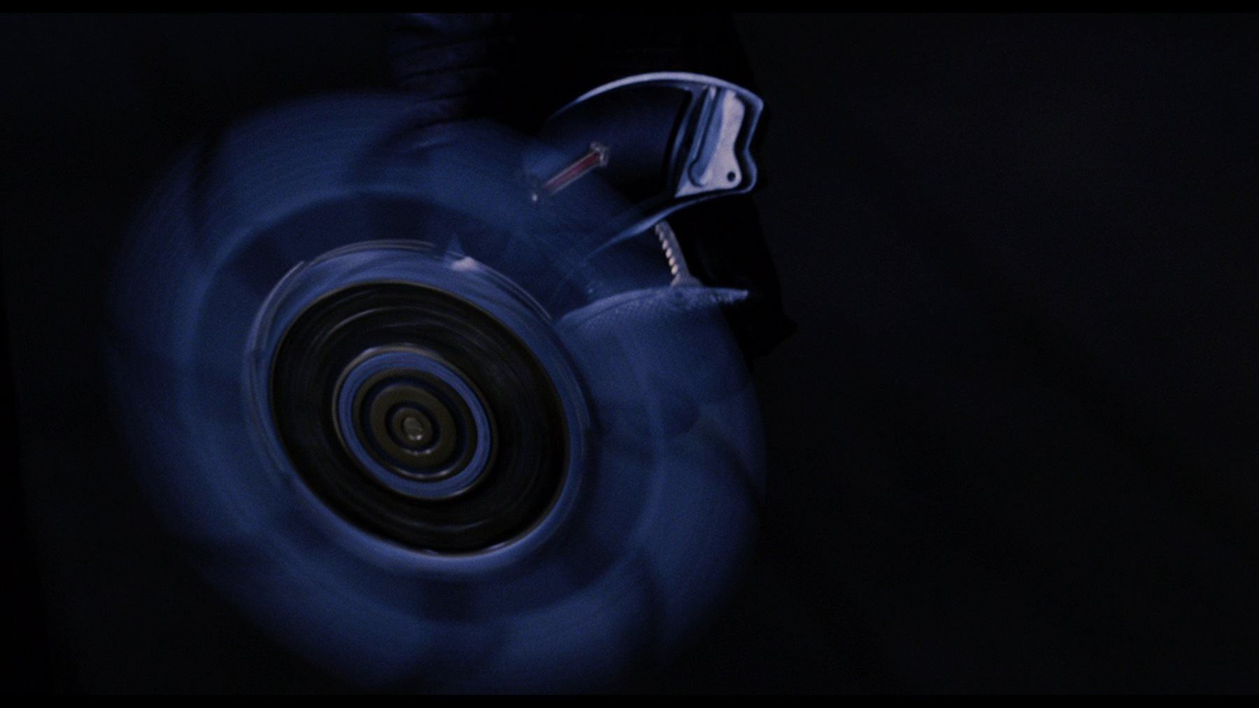 VAN HELSING (2004) - Van Helsing's (Hugh Jackman) Hero SFX Tojo Blades ...