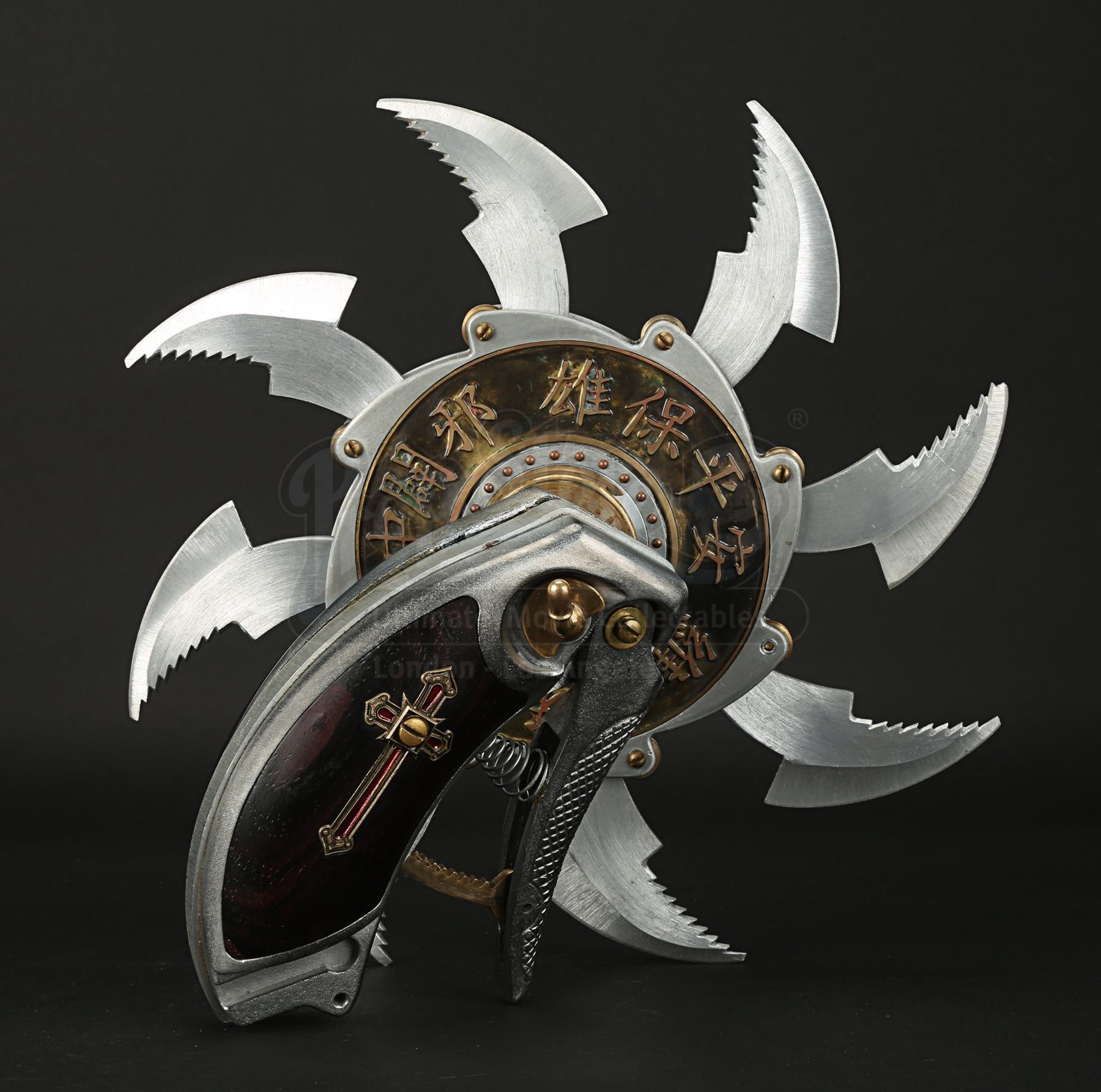 VAN HELSING (2004) - Van Helsing's (Hugh Jackman) Hero SFX Tojo Blades ...